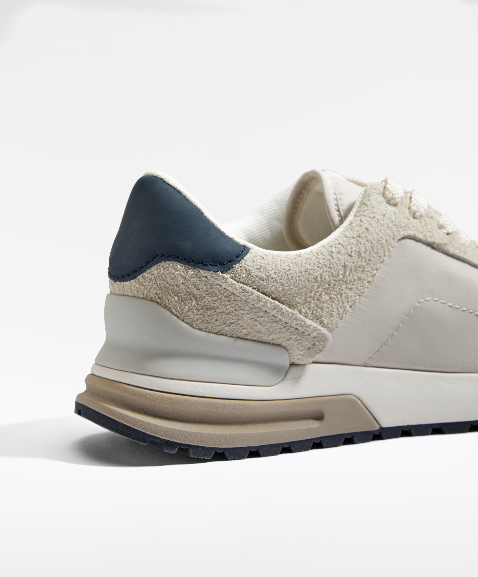 Trainers with nylon and split-leather pieces | OYSHO Cyprus