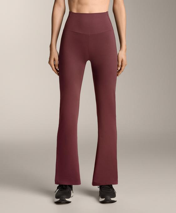 High-rise Comfortlux rib flare trousers | OYSHO United Kingdom