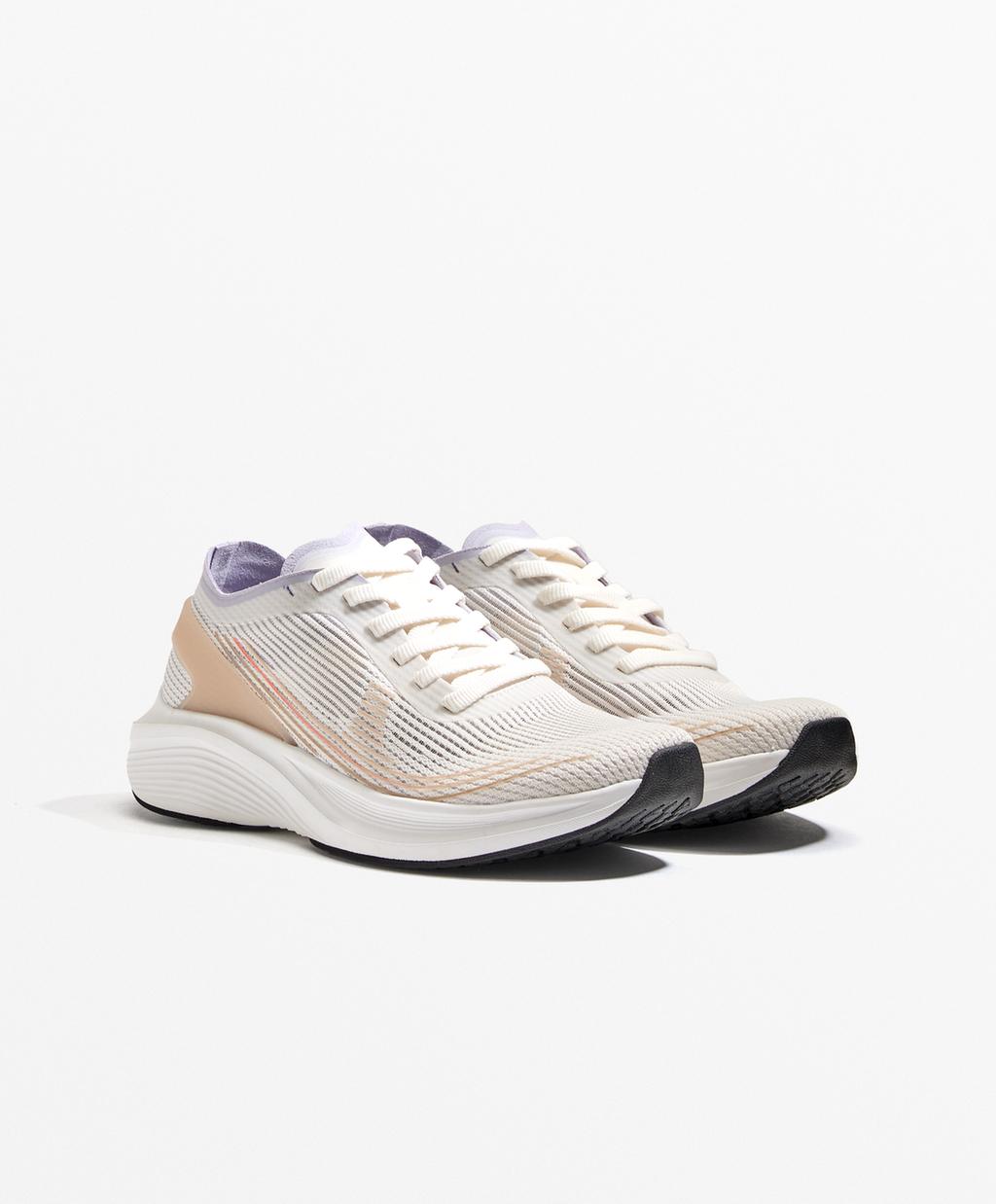 Running shoes - beginners, lightweight | OYSHO United Kingdom