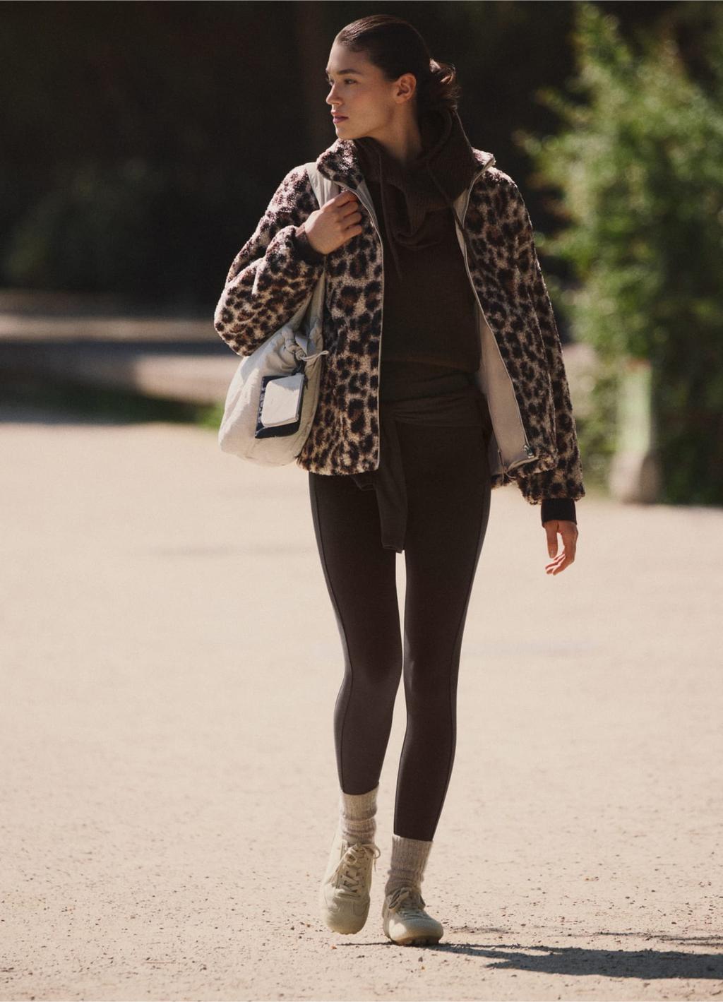OYSHO Indonesia | Sport and Athleisure | Official Site®