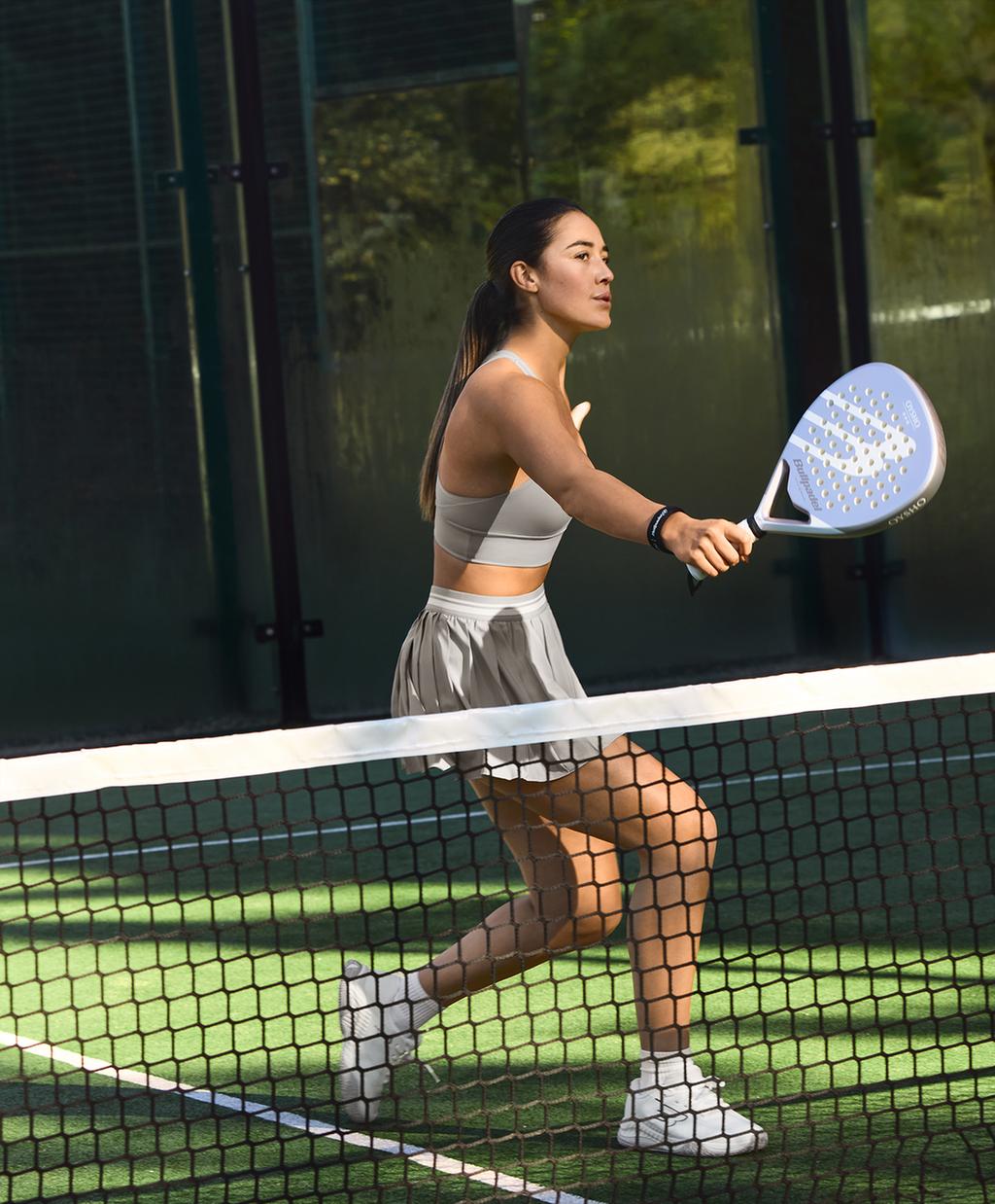 Total look falda compressive plisada gris | OYSHO Honduras