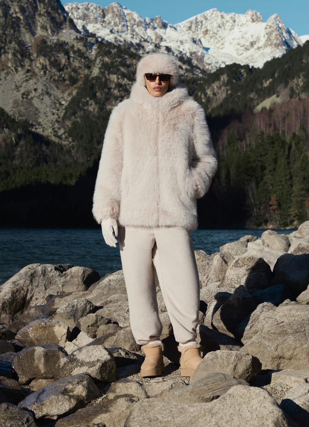 OYSHO Netherlands | Sport en vrije tijd | Officiële website®