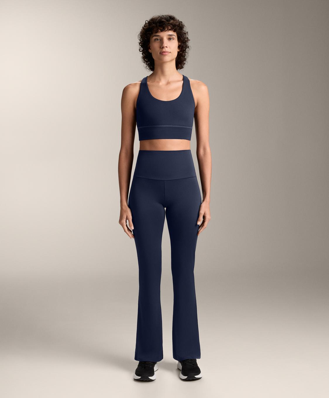 Navy Comfortlux super-high-rise flare total look and bra | OYSHO United ...